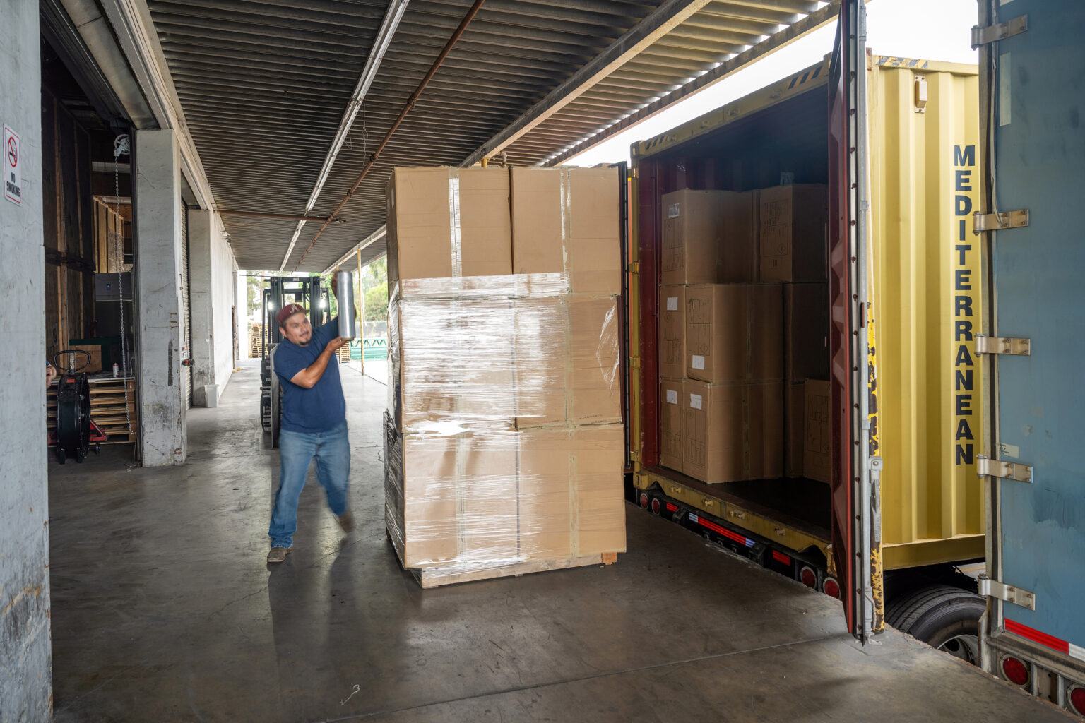 Transloading - Precision Worldwide Logistics